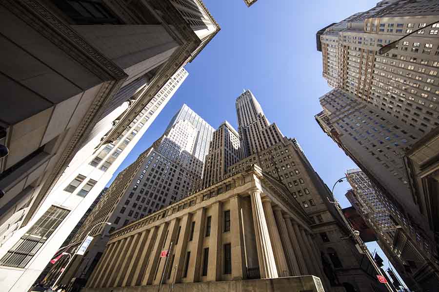 4 Reasons to Consider IG Corporate Bonds Now – AdvisorAnalyst.com